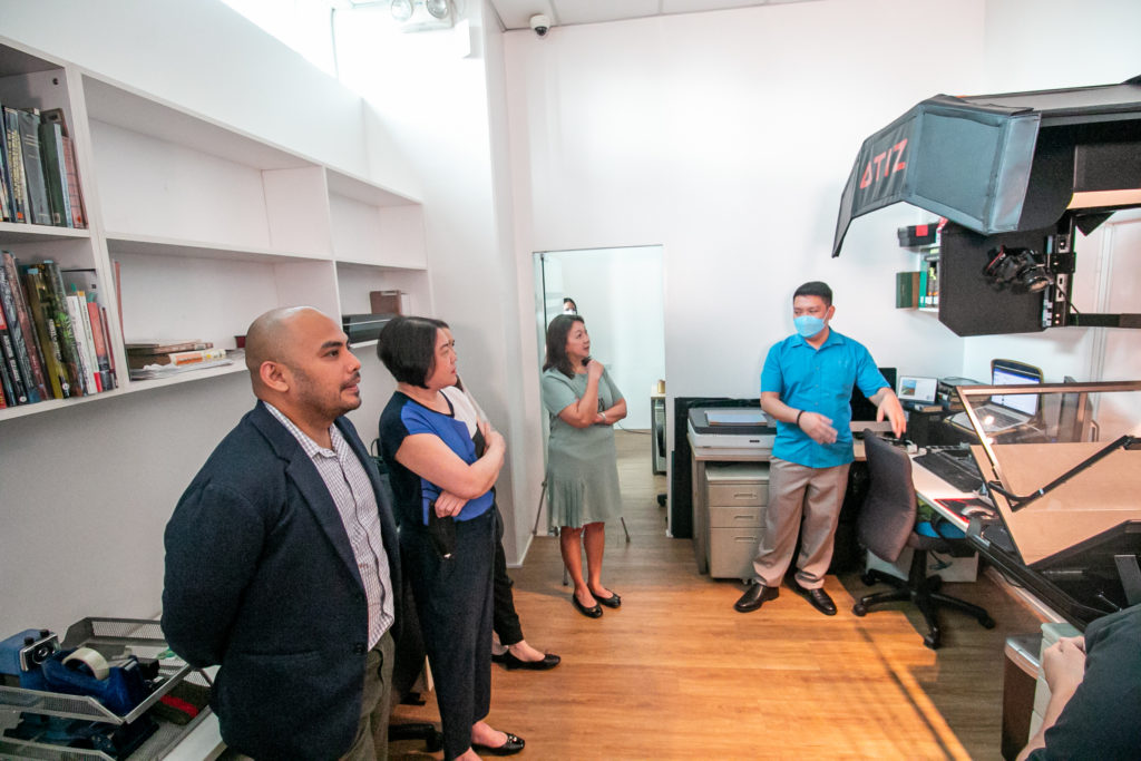 Filipinas Heritage Library | Ayala Foundation Unveils New Book Scanner ...